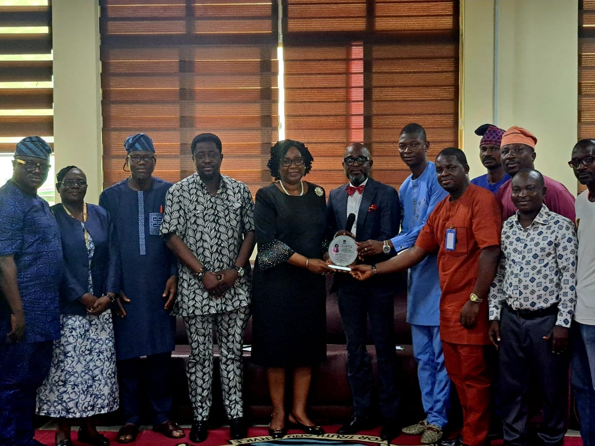 PAST STUDENTS UNION LEADERS AND PROGRESSIVES VISIT VC; COMMEND LASU ...